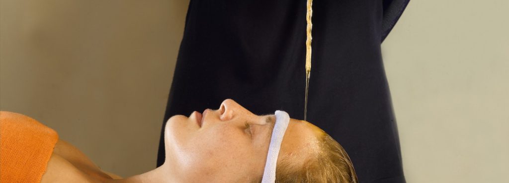 Sarvanga Dhara Therapy – Attice Ayurveda | Super Speciality & Research